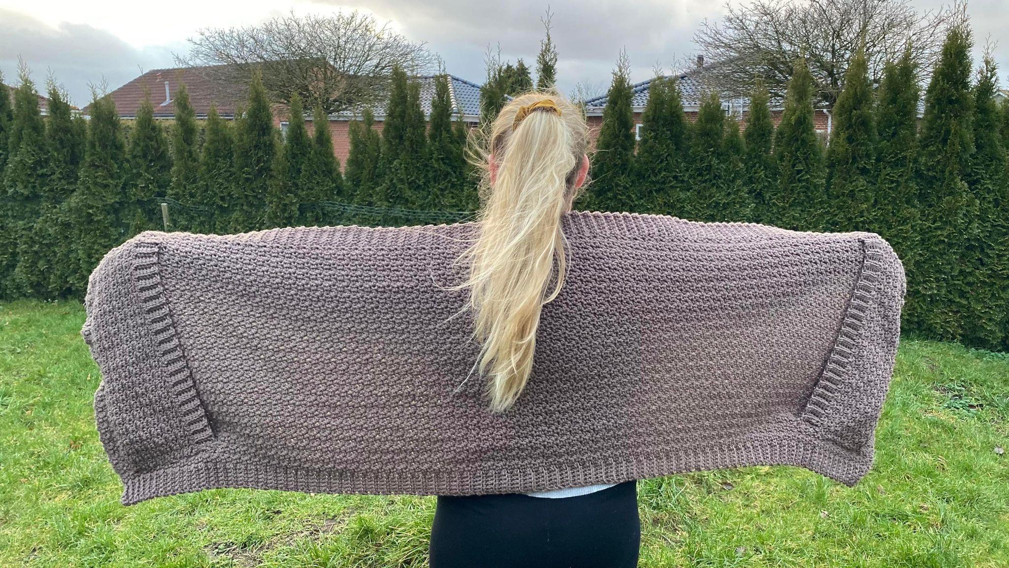 PATTERN: AMAZING Pocket Shawl Wrap